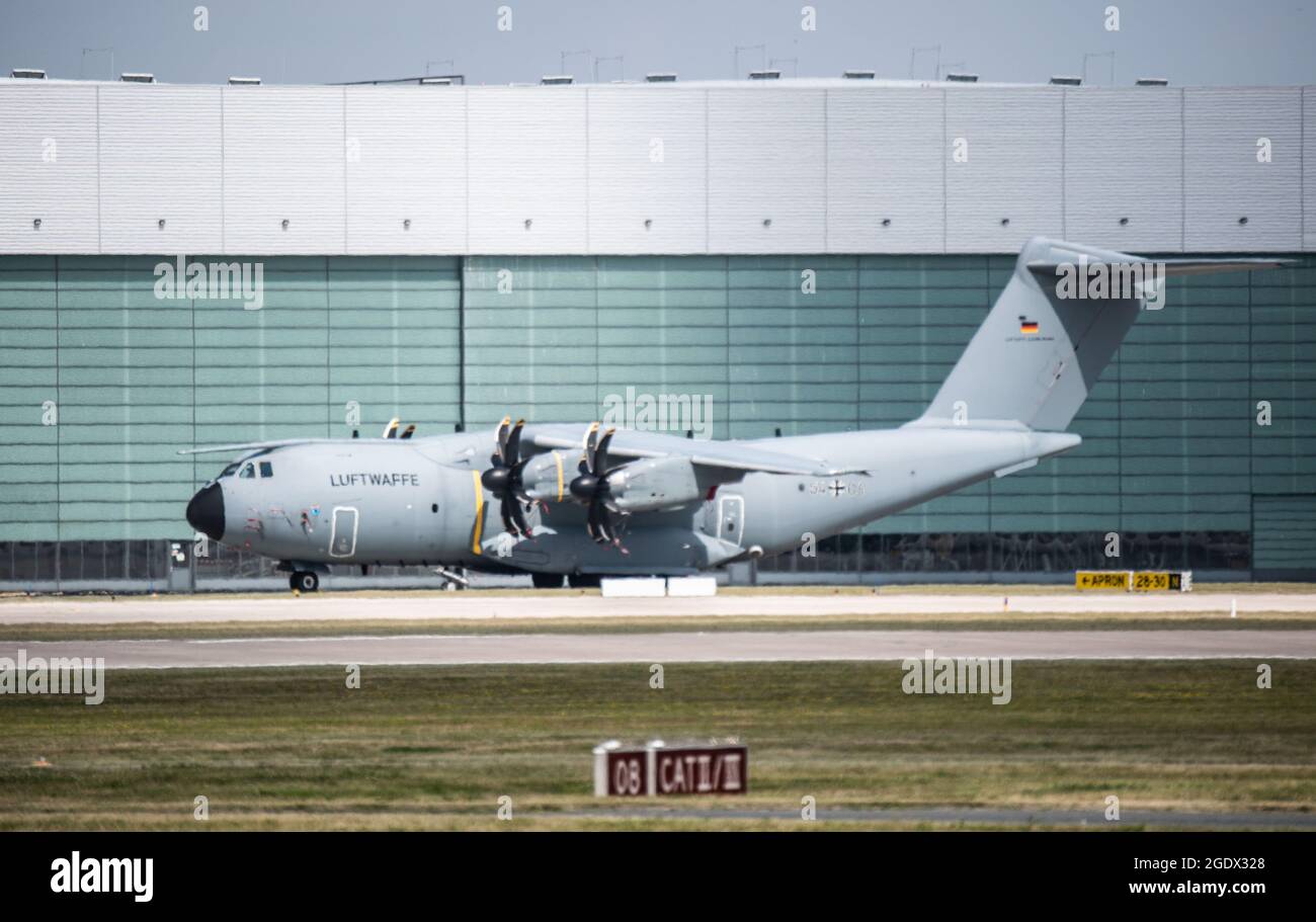 Wunstorf, Germany. 15th Aug, 2021. An Airbus A400M transport aircraft ...
