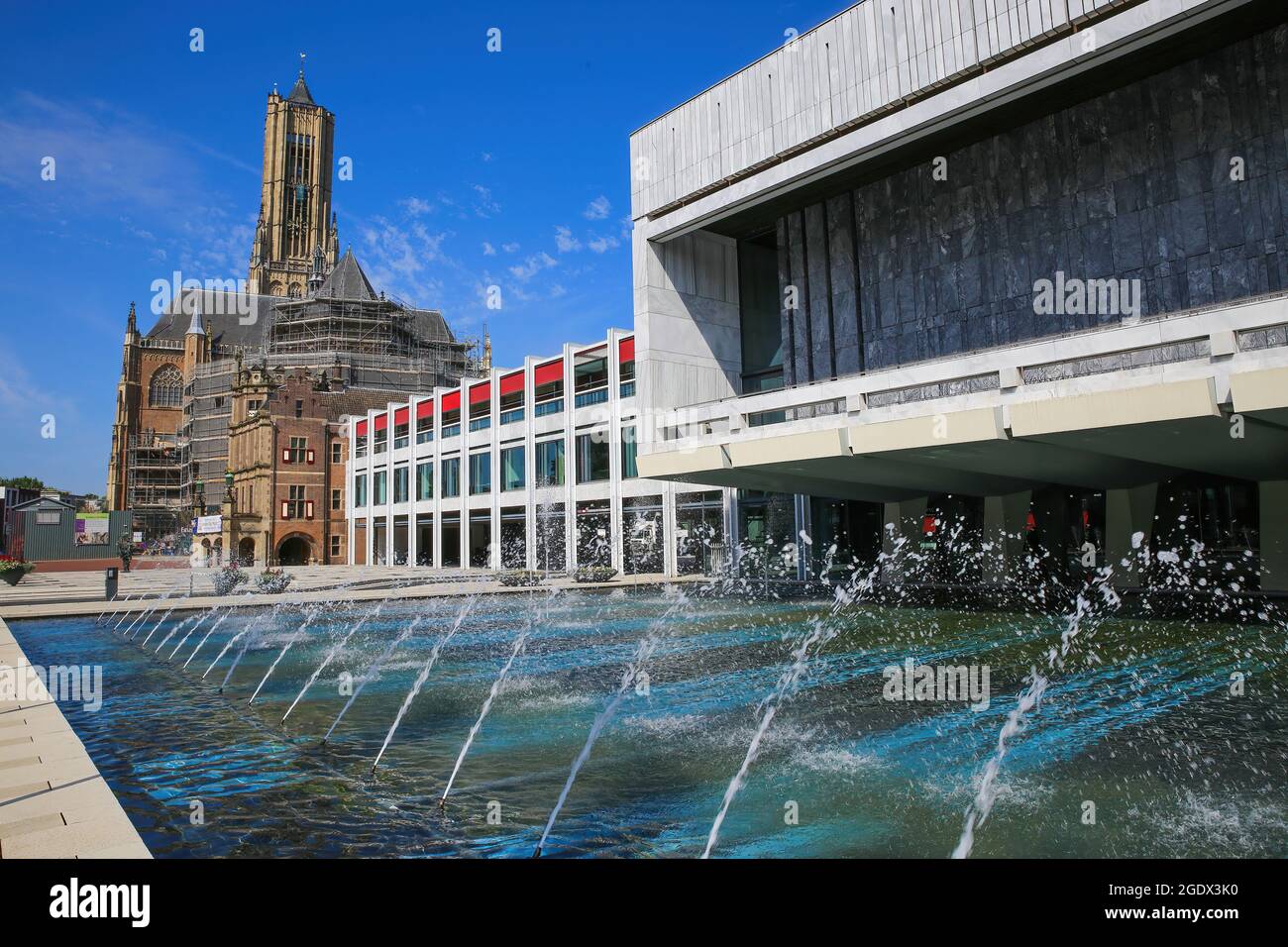 Arnhem (Stadhuis), Netherlands - July 9. 2021: View over water fountain ...