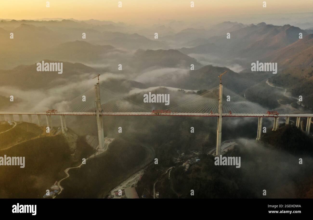(210815) -- GUIYANG, Aug. 15, 2021 (Xinhua) -- Aerial photo taken on ...