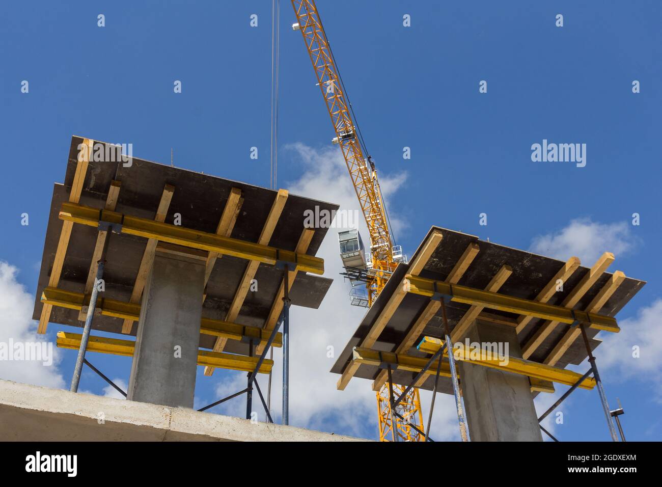 Formwork for monolithic construction. Building construction on monolithic technology ...