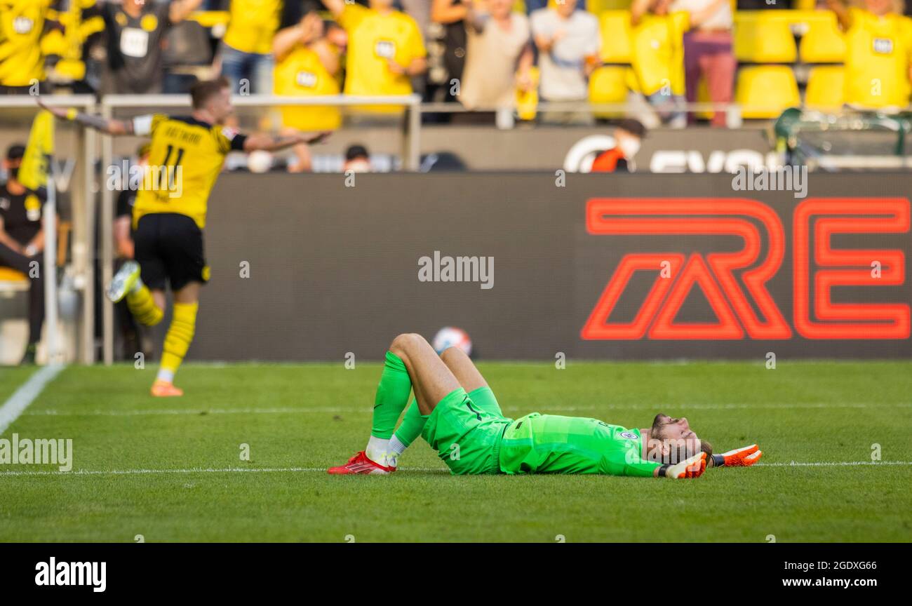 Kevin trapp hi-res stock photography and images - Alamy