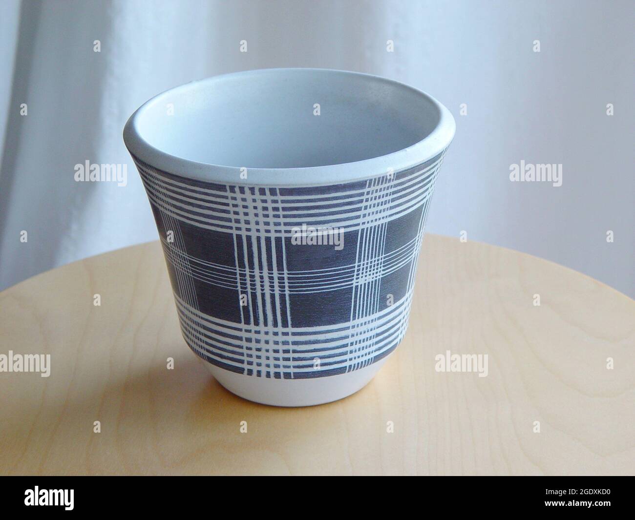 Denby pottery, England. 1960s pattern small vase, checkered pattern ...