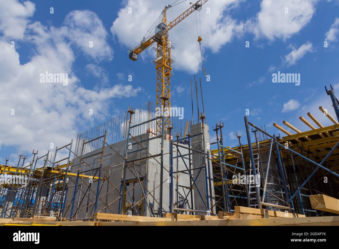 Formwork for monolithic construction. Building construction on monolithic technology ...