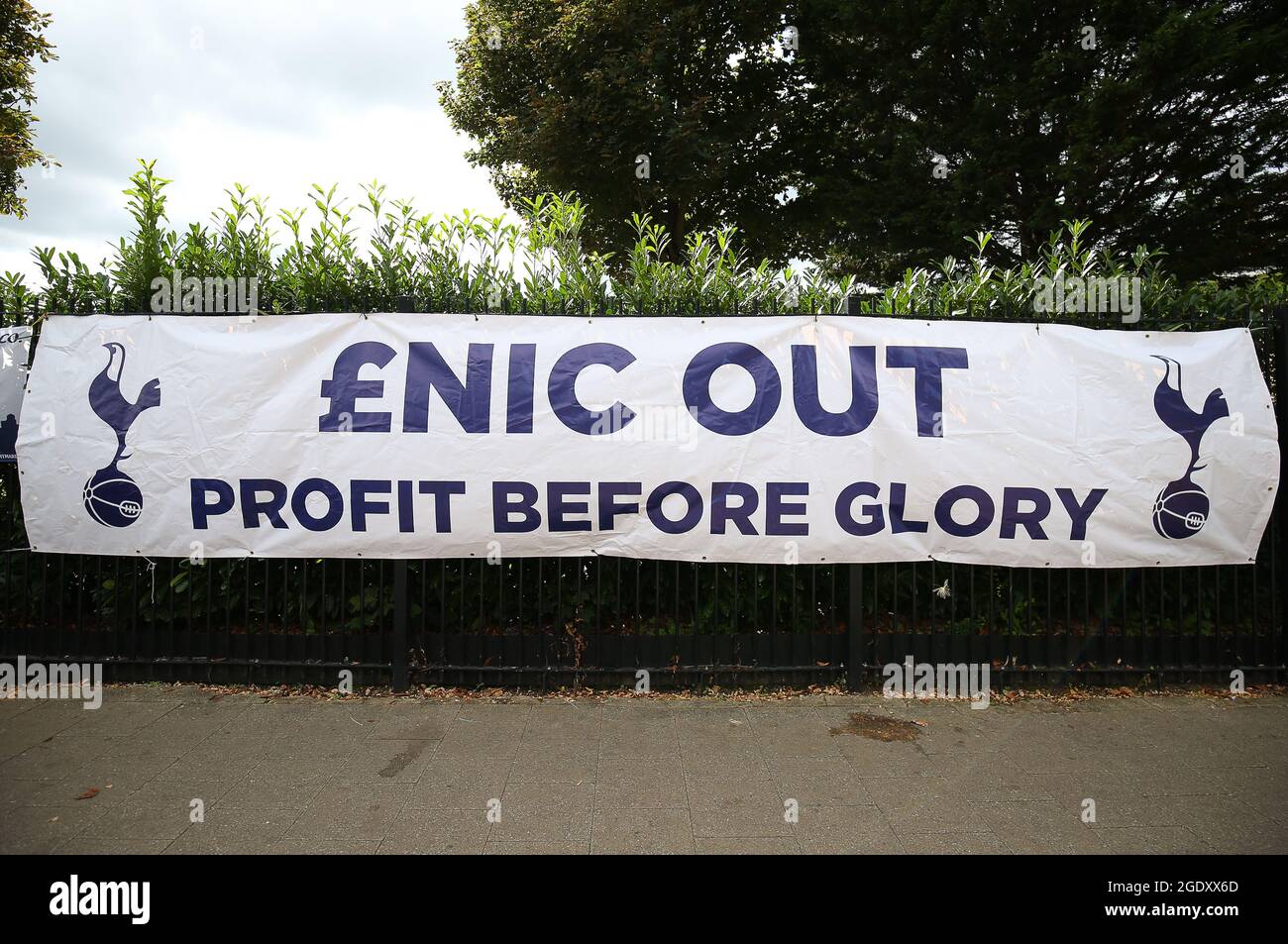 London, UK. 15th Aug, 2021. A sign outside the stadium referring to ...