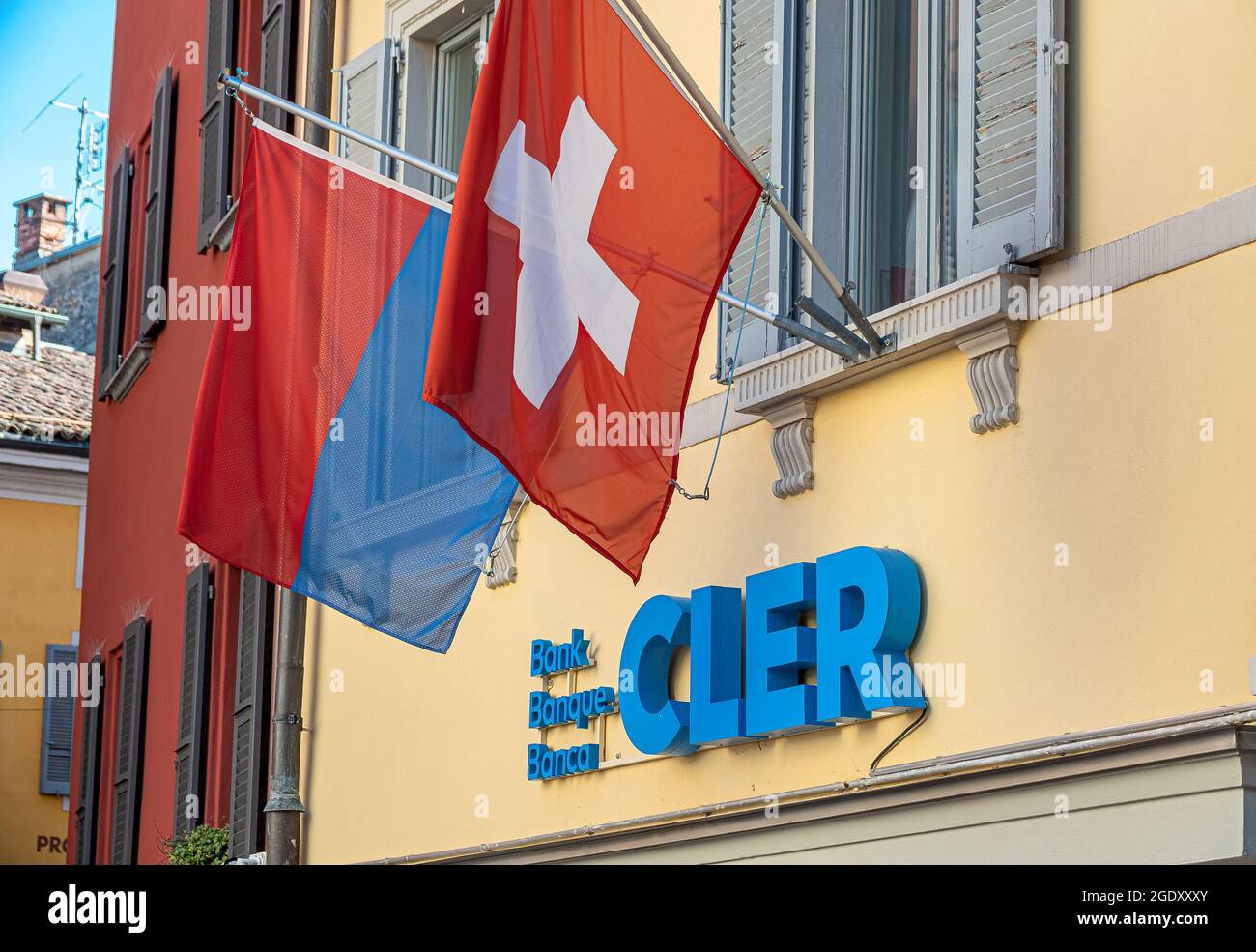 Bank cler hi-res stock photography and images - Alamy