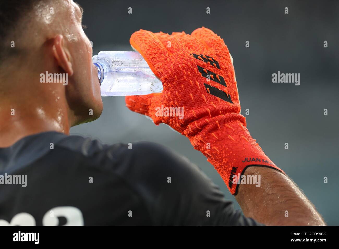 Pre match drinks hi-res stock photography and images - Alamy