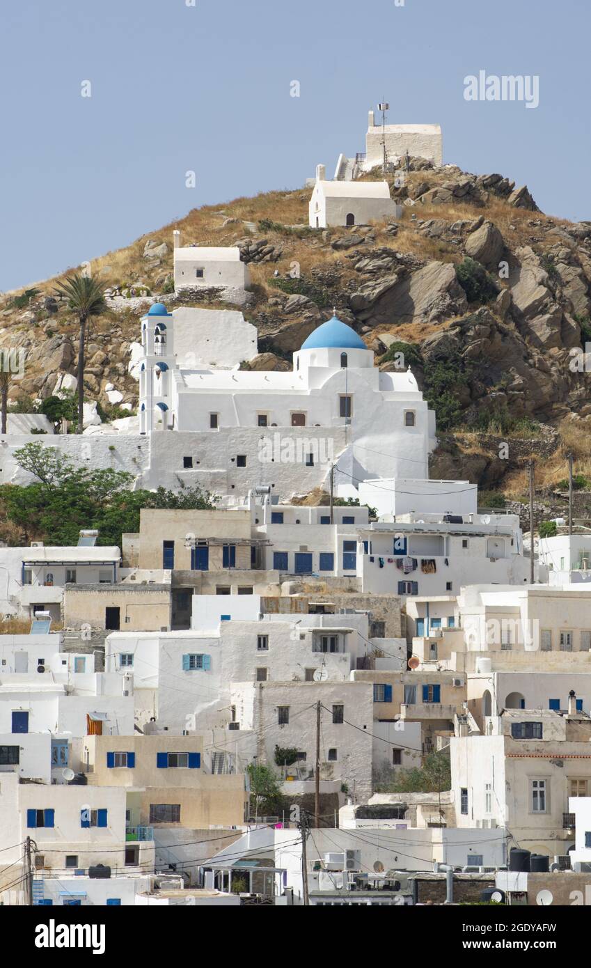 Ios island, Greece. The old village. Beautiful traditional town with ...