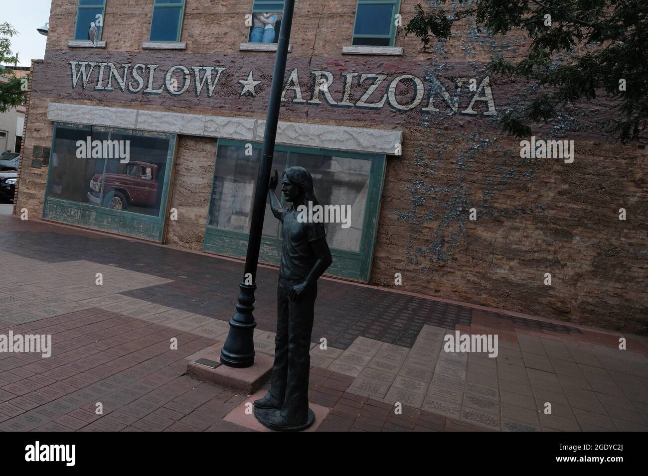 Winslow standin on the corner statue hi-res stock photography and ...