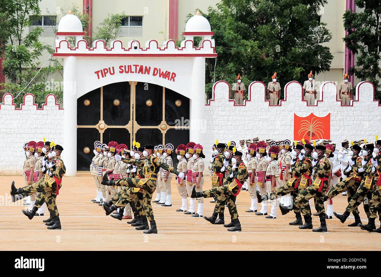 Bangalore, India. 15th Aug, 2021. Indian Police and Border Security ...