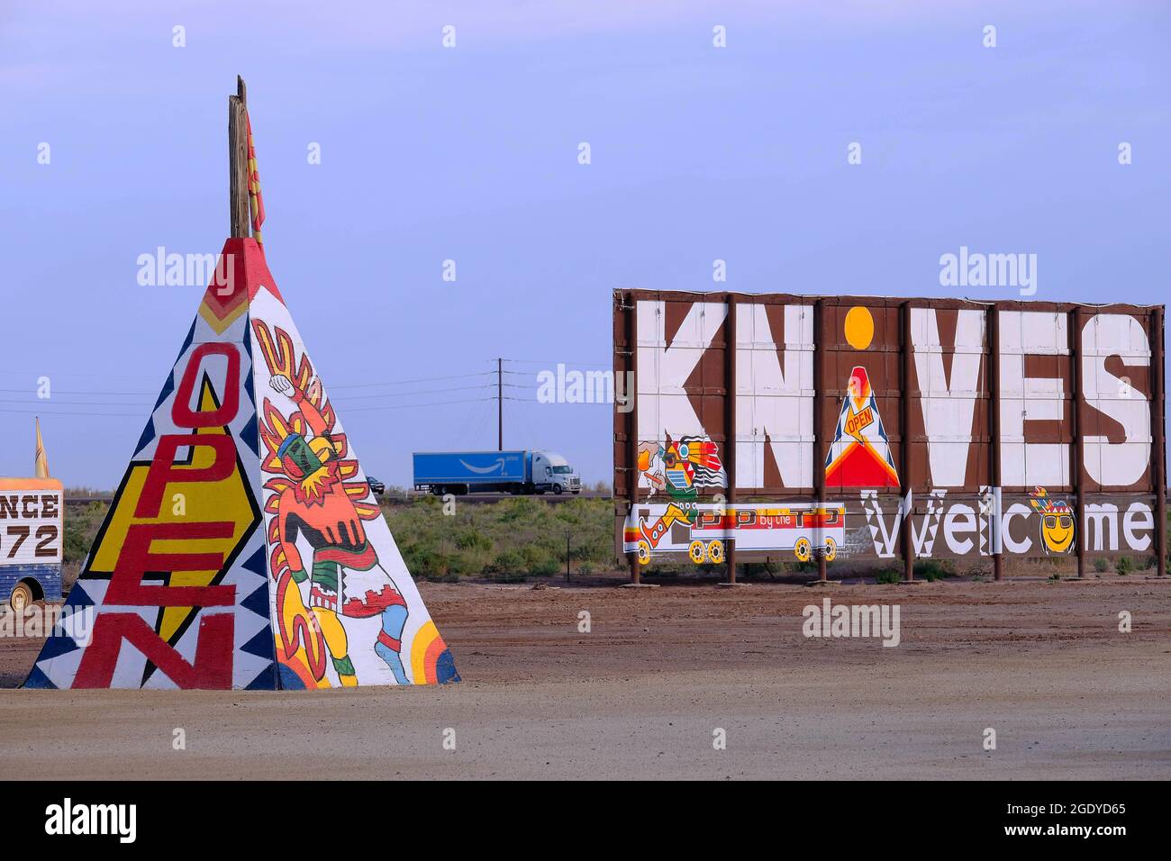 Winslow, Arizona, USA. 12th Aug, 2021. Trading post on Highway 77 ...