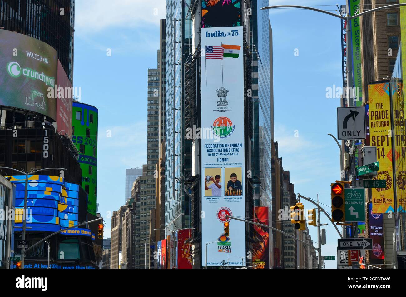 Hundreds of Indian New Yorkers gathered at Times Square, New York City ...