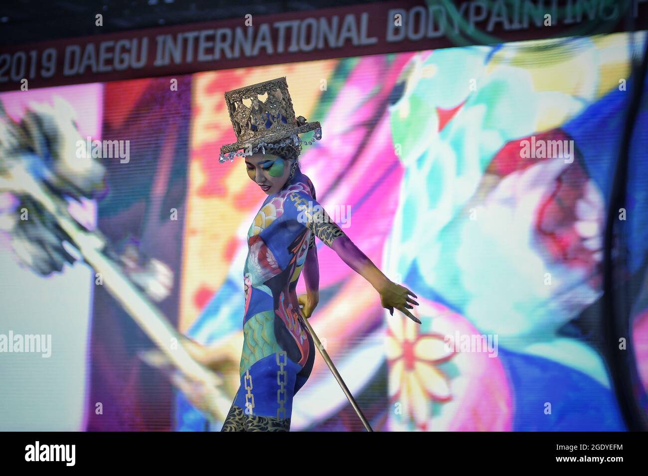 Body painting show on hi-res stock photography and images - Alamy