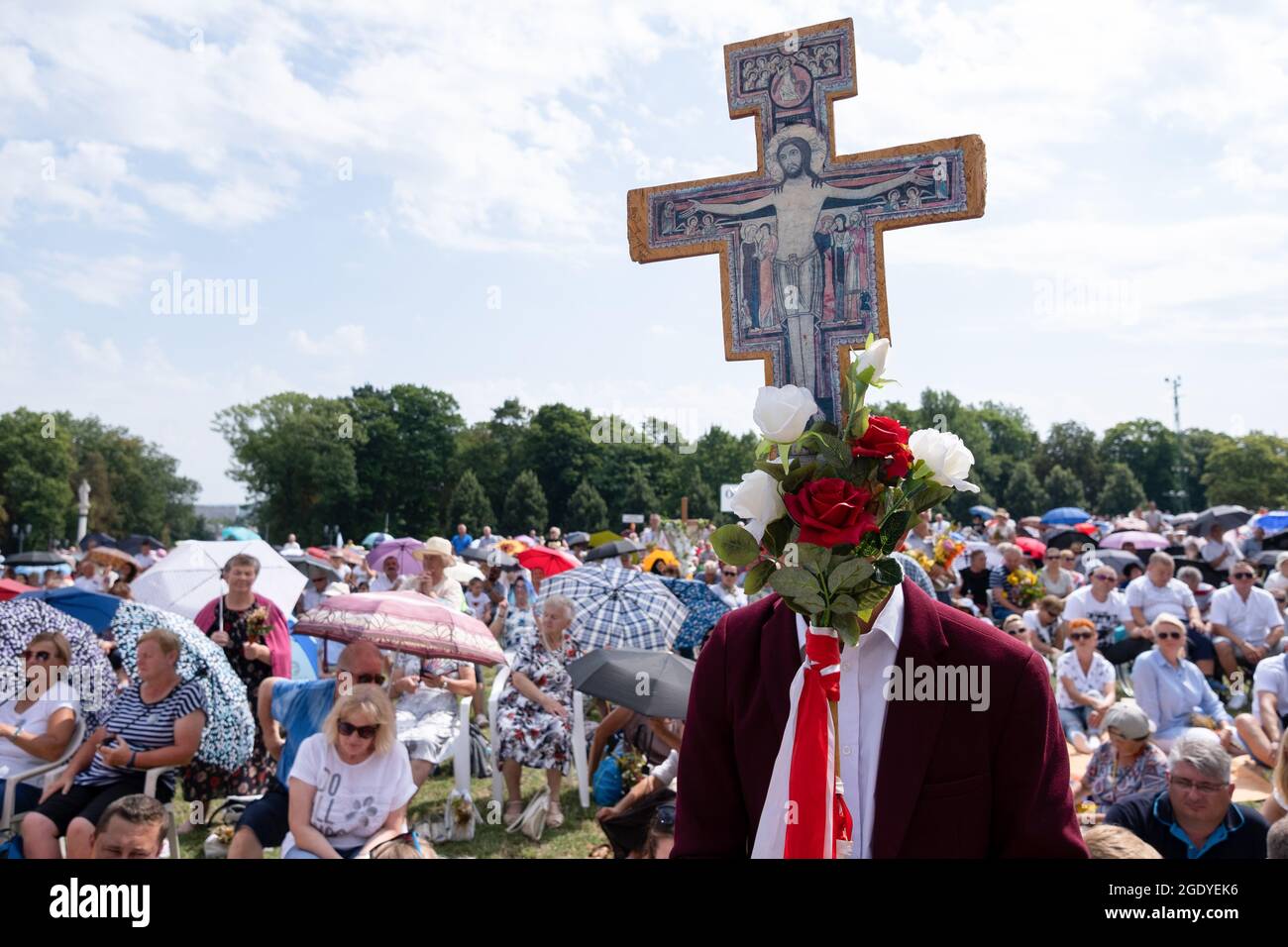 Czestochowa, Poland. 15th Aug, 2021. A pilgrim with a religious symbol ...