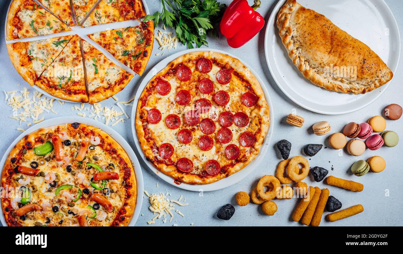 Pizzas party various hi-res stock photography and images - Alamy