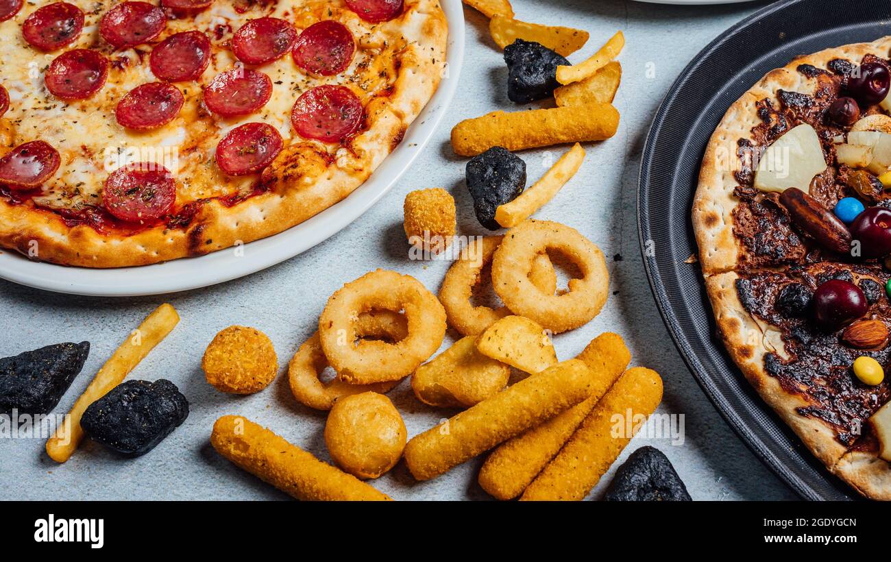 Pizzas party various hi-res stock photography and images - Alamy