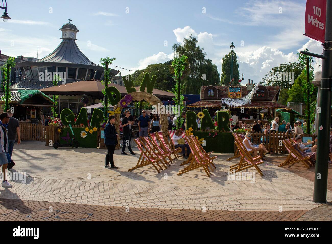 Bournemouth square hi-res stock photography and images - Alamy