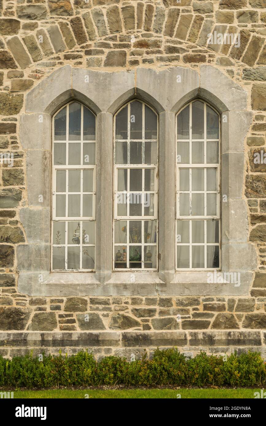 Georgian bow fronted windows hi-res stock photography and images - Alamy