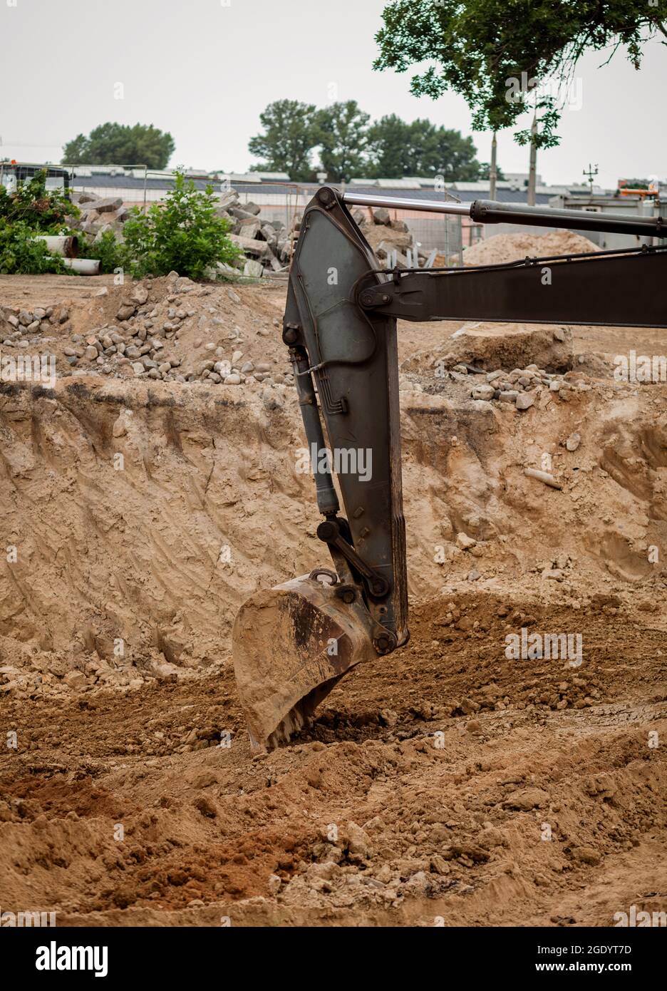 Excavator bucket. Industrial excavator machine Stock Photo - Alamy