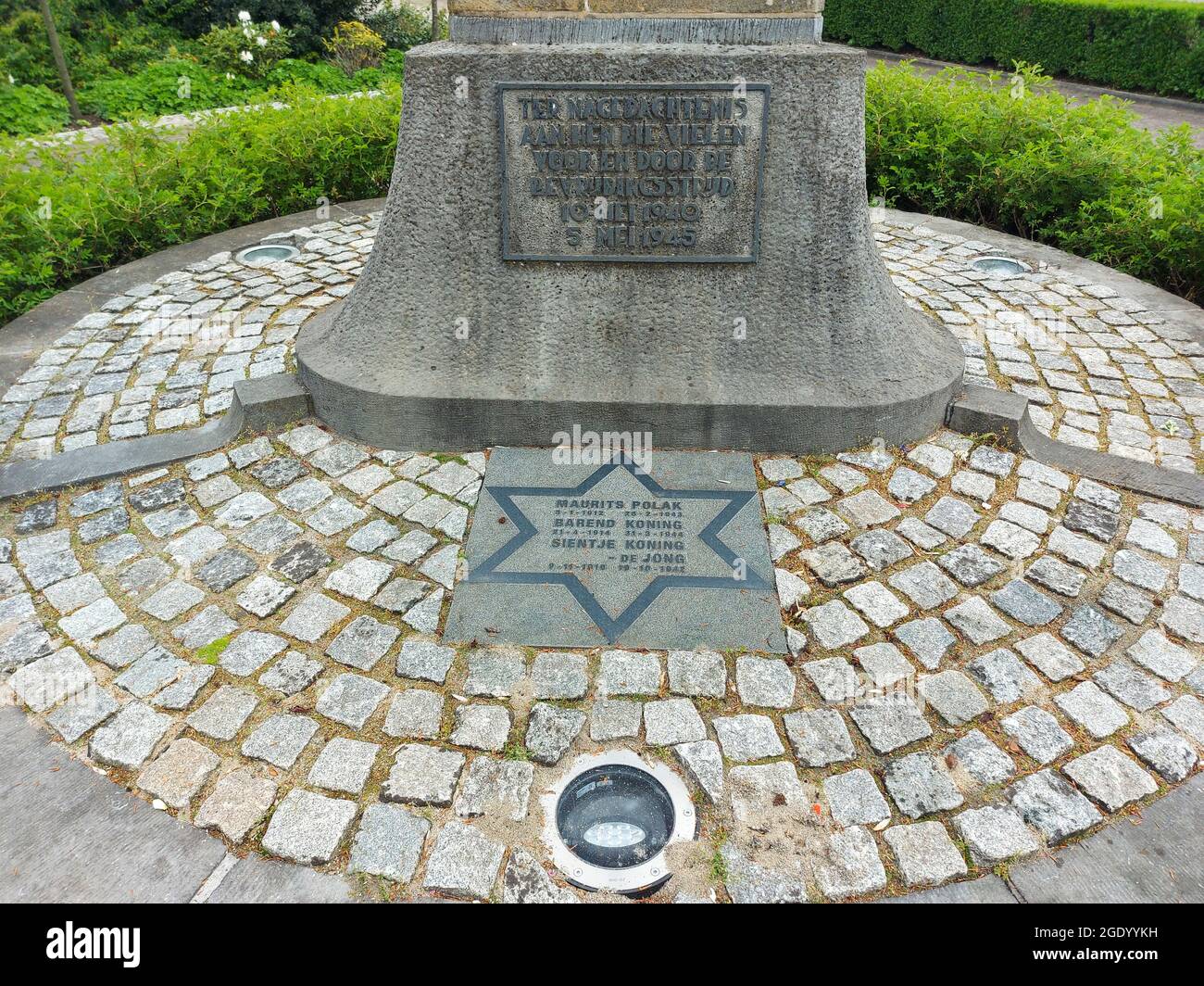 Jewish symbol world war two hi-res stock photography and images - Alamy