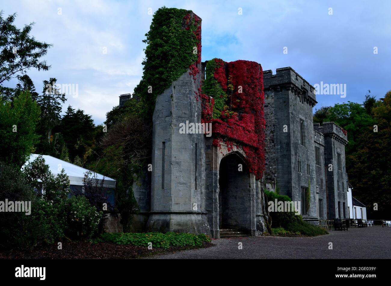 Stunning view of a stone castle ruins in Scotland Stock Photo - Alamy