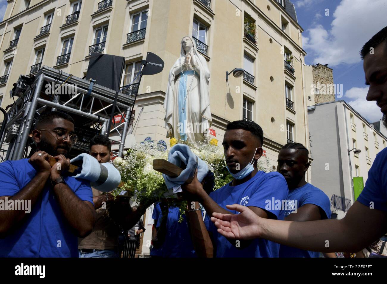 Procession vierge marie hi-res stock photography and images - Alamy