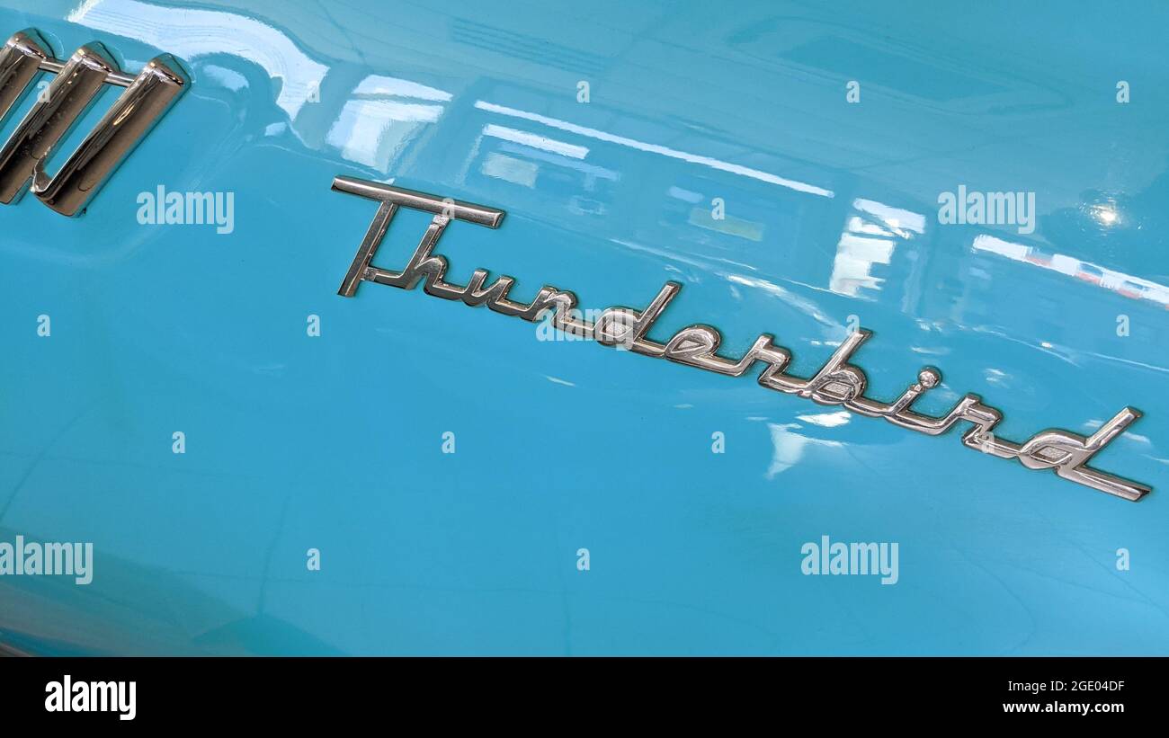 Ford thunderbird classic logo hi-res stock photography and images - Alamy