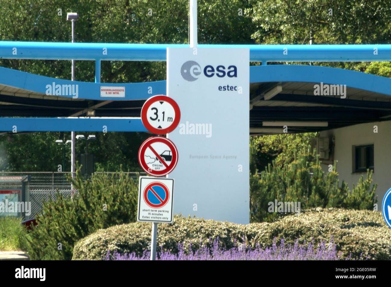 Esa symbol hi-res stock photography and images - Alamy