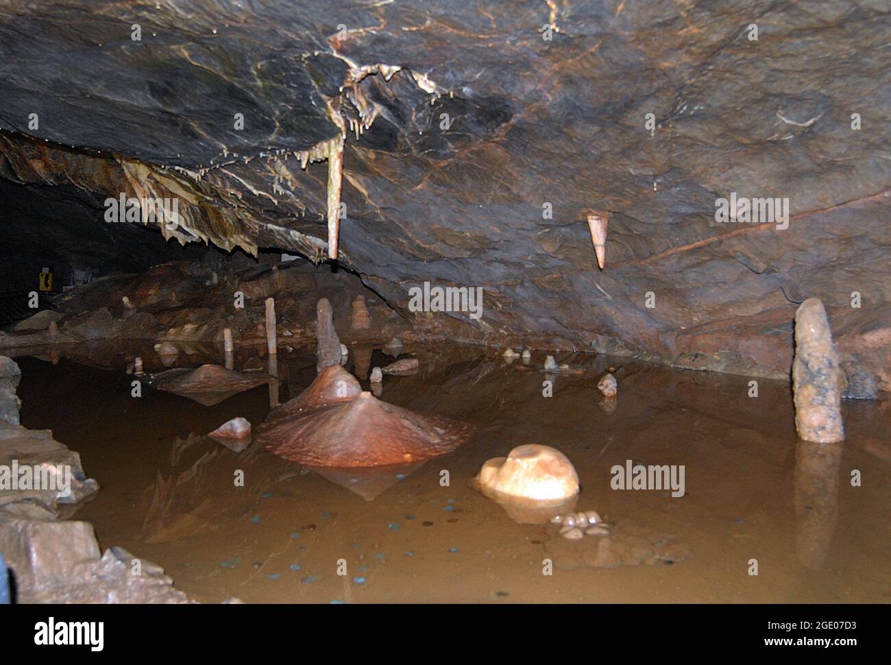 Cheddar caves hi-res stock photography and images - Alamy