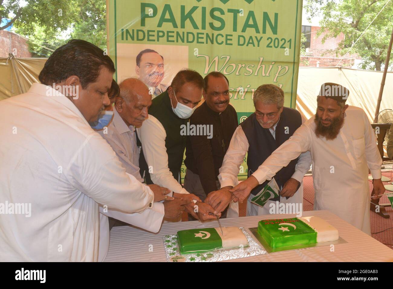 Pakistans national flags hi-res stock photography and images - Alamy