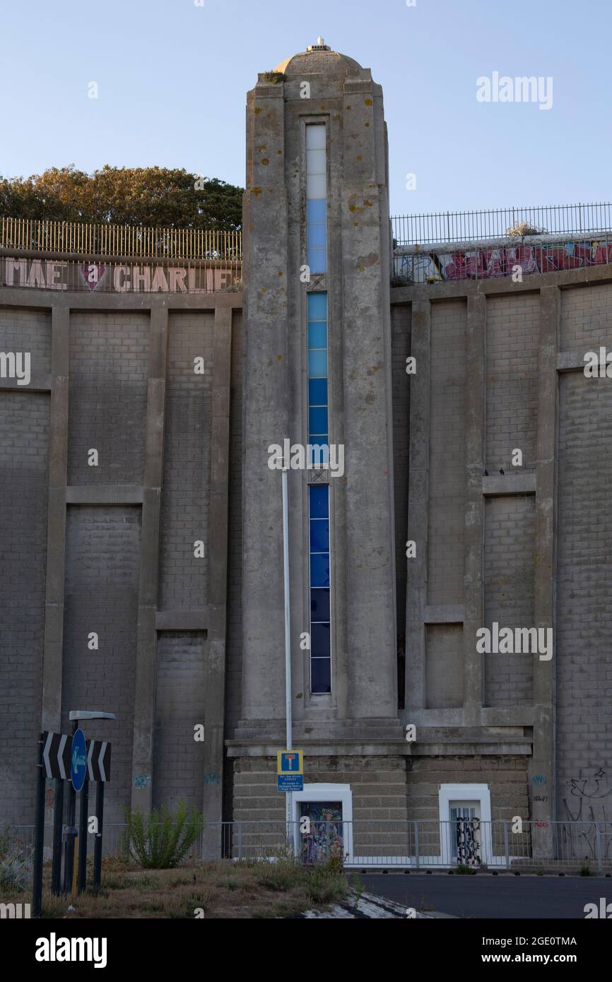 Lift from Western Undercliff to Royal Esplanade, Ramsgate, Kent ...