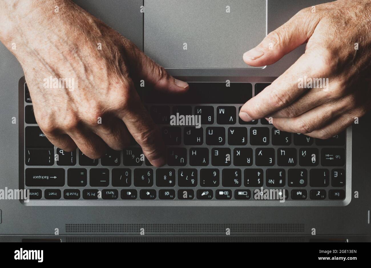 Elderly computer hands hi-res stock photography and images - Alamy