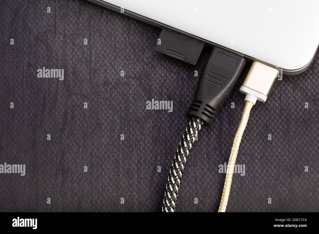 Peripheral connector and cable used to transfer data signals. Varios ...