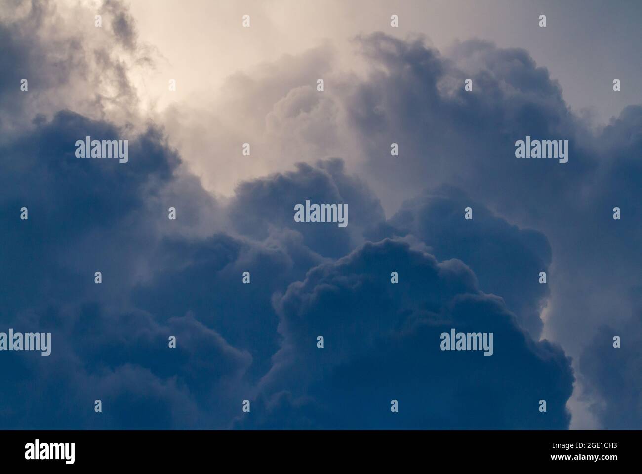 Thunderheads hi-res stock photography and images - Alamy