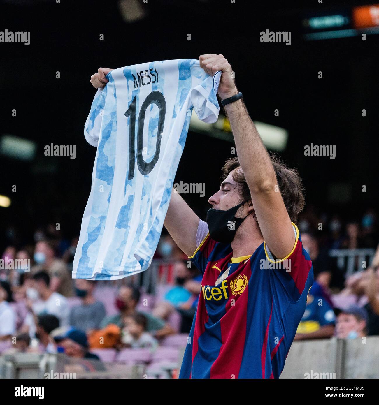Fc barcelona football shirt hi-res stock photography and images - Alamy