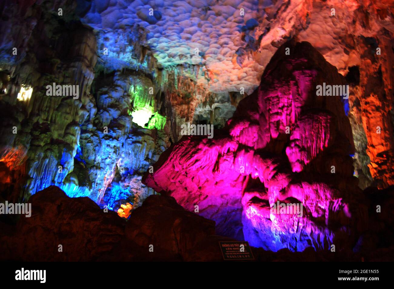 Thien Cung heavenly palace cave is the most beautiful primitive and ...
