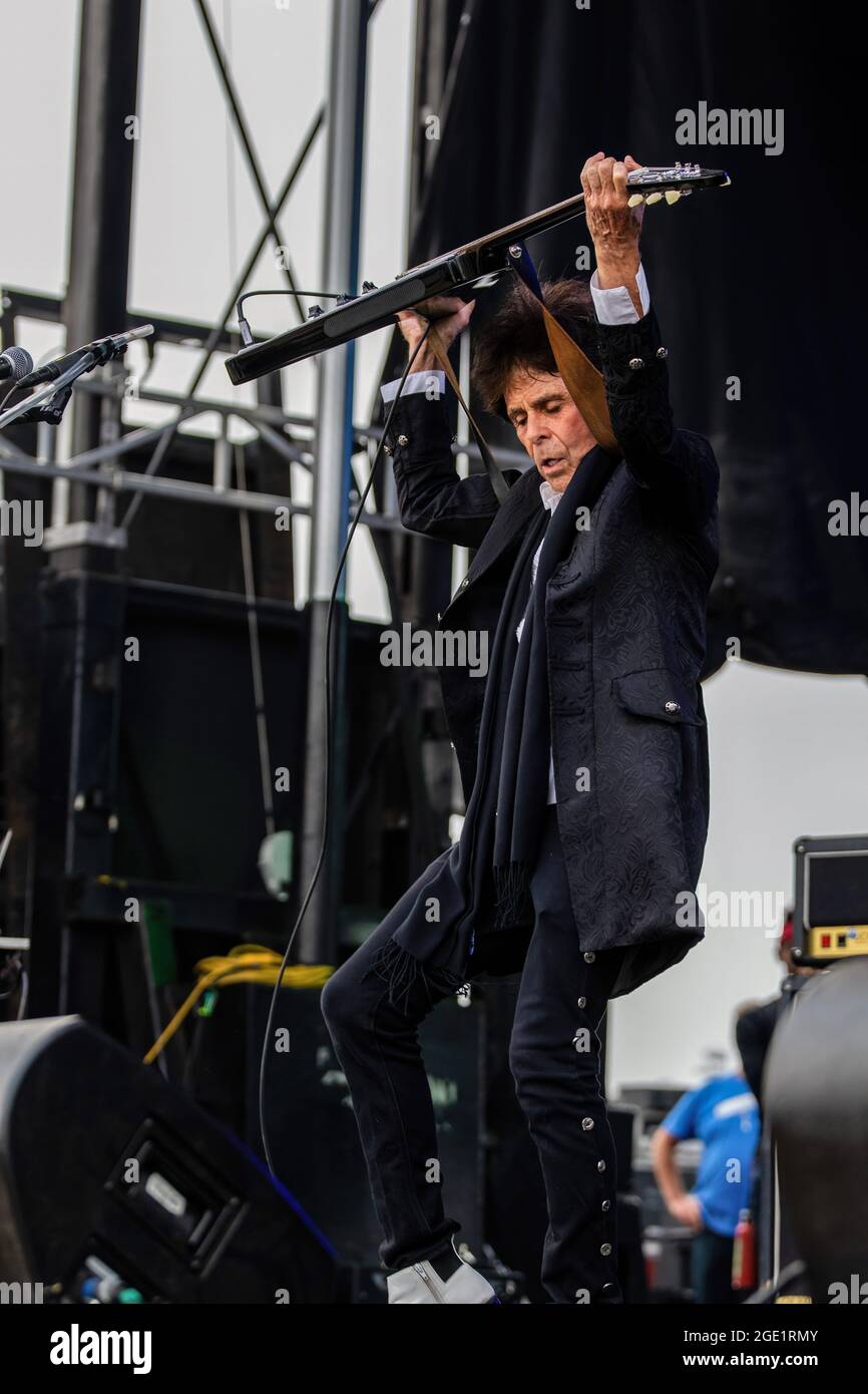 Prism Lead Singer Al Harlow performs at the Edmonton Rock Fest as part ...