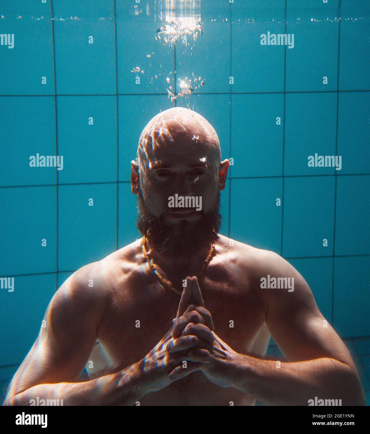 Fitness model athlete in bikini hi-res stock photography and images - Alamy