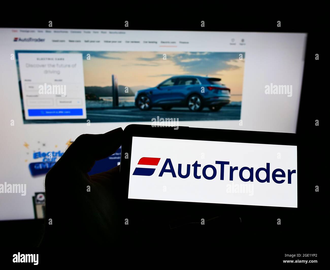 Autotrader logo hi-res stock photography and images - Alamy