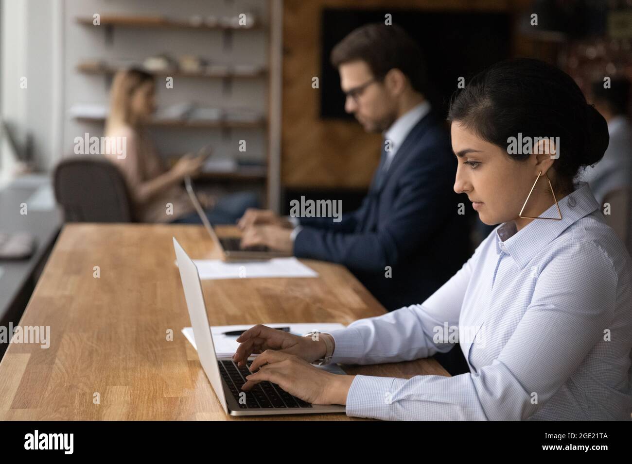 Coworking accounting hi-res stock photography and images - Alamy