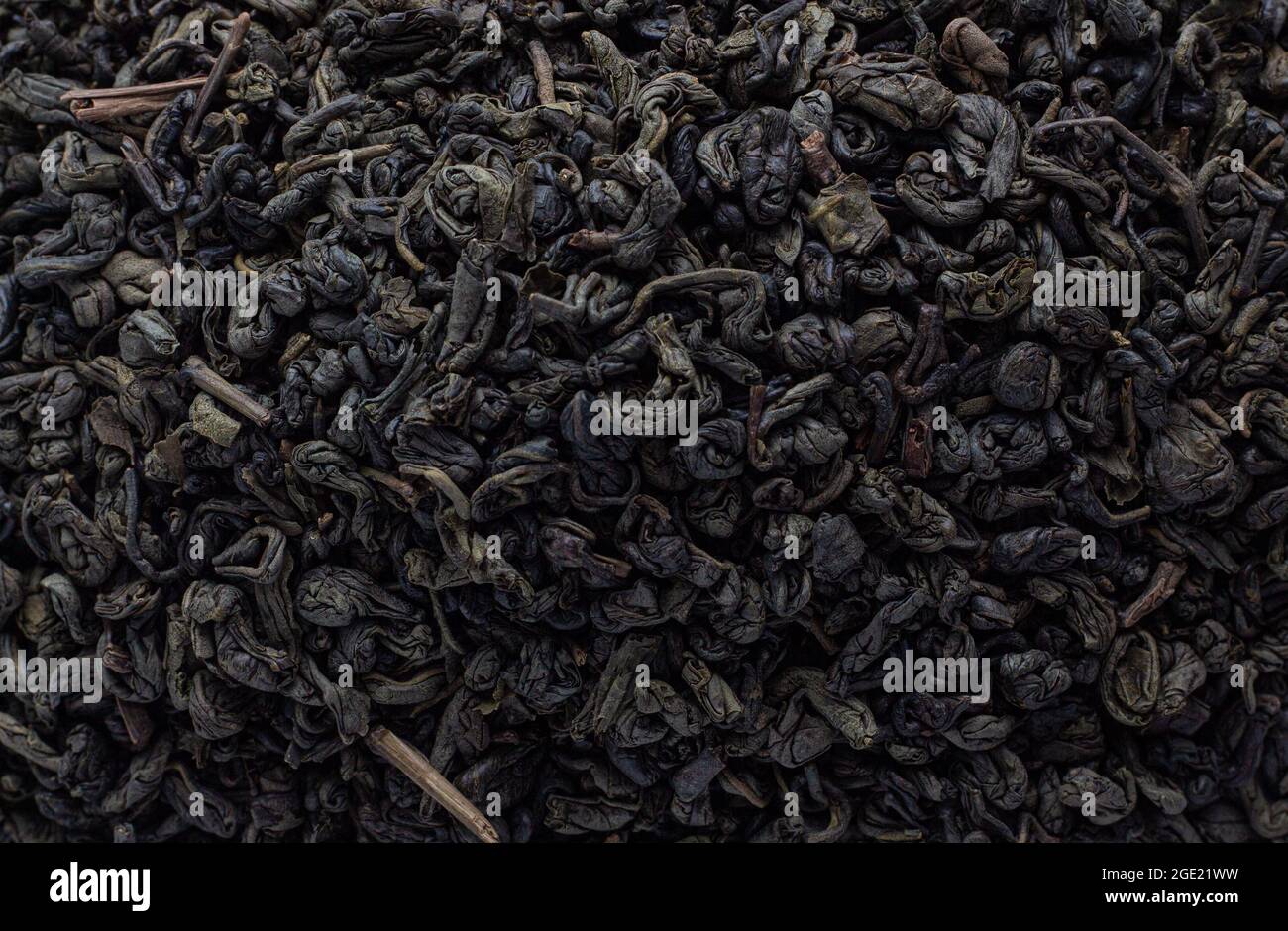 Dried Chinese Gunpowder green tea leaves close-up Stock Photo - Alamy