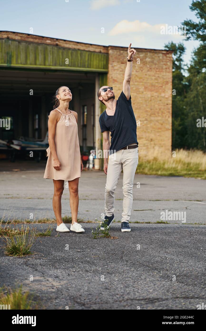 Man pointing at sky daytime hi-res stock photography and images - Alamy