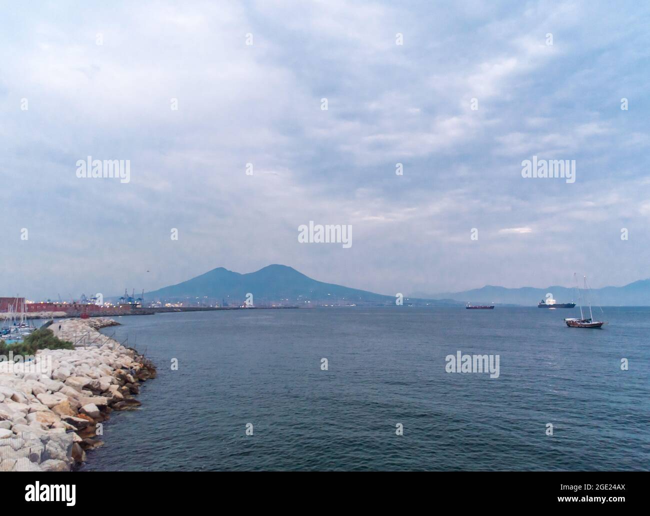 Volcano vesuvio hi-res stock photography and images - Alamy
