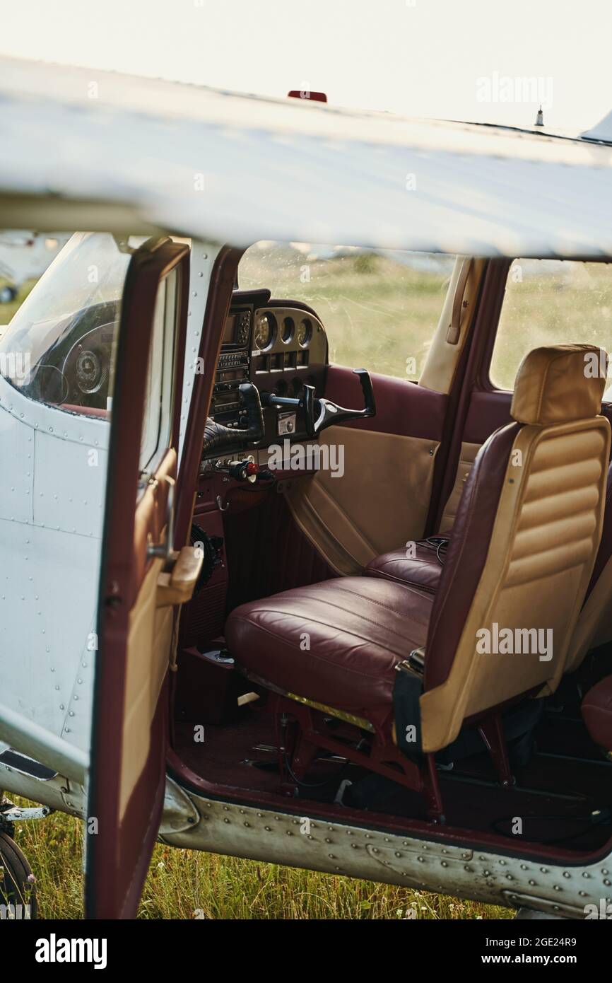 Close up of retro cockpit in the airplane Stock Photo - Alamy