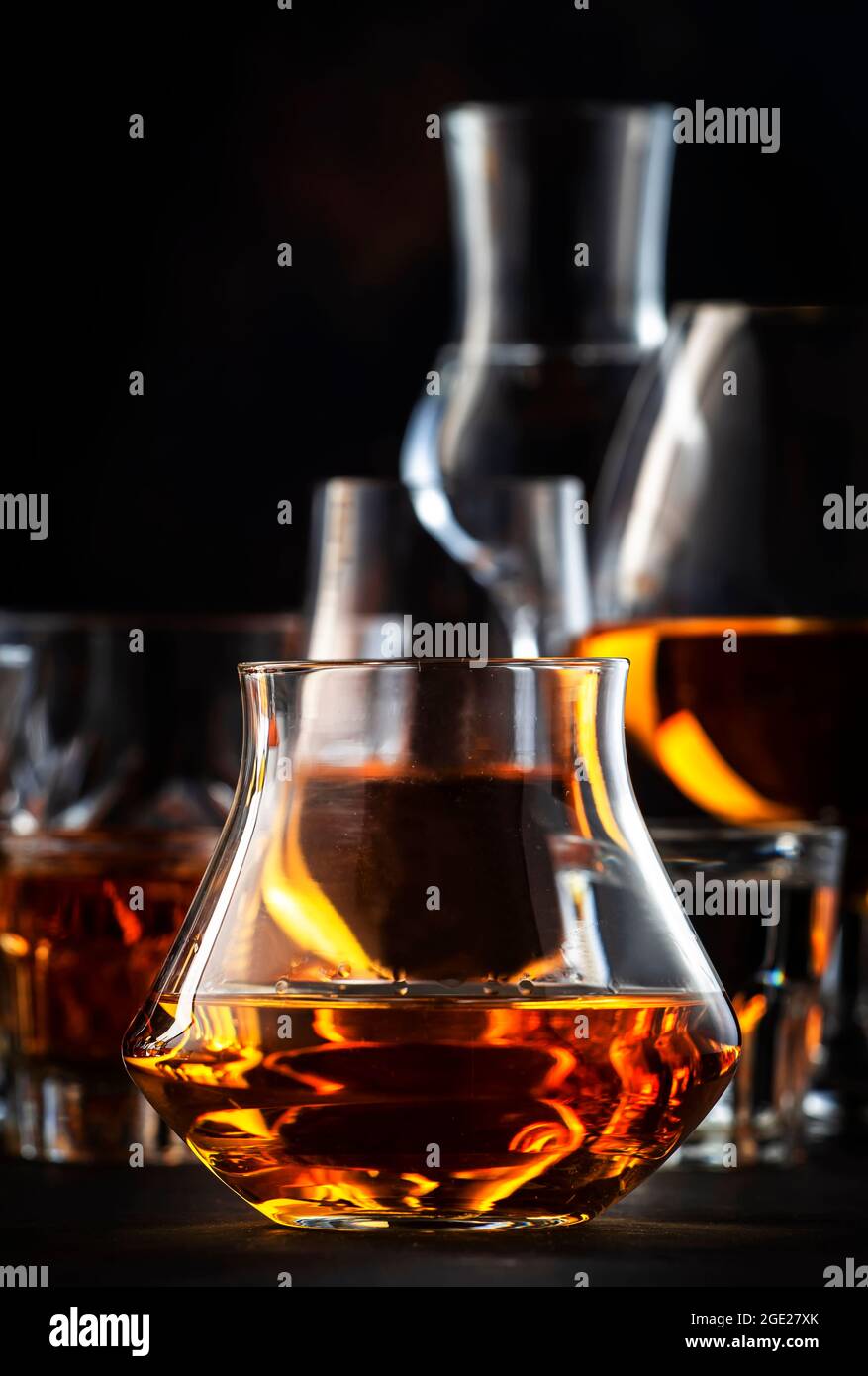 Strong alcohol drinks, hard liquors, spirits and distillates iset in ...