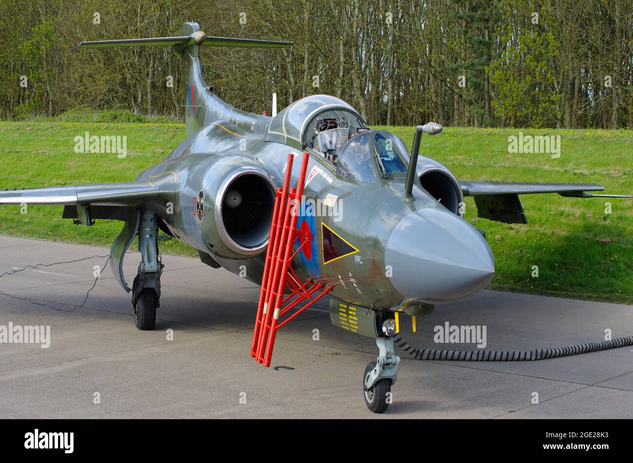 Buccaneer 2 jet bomber hi-res stock photography and images - Alamy