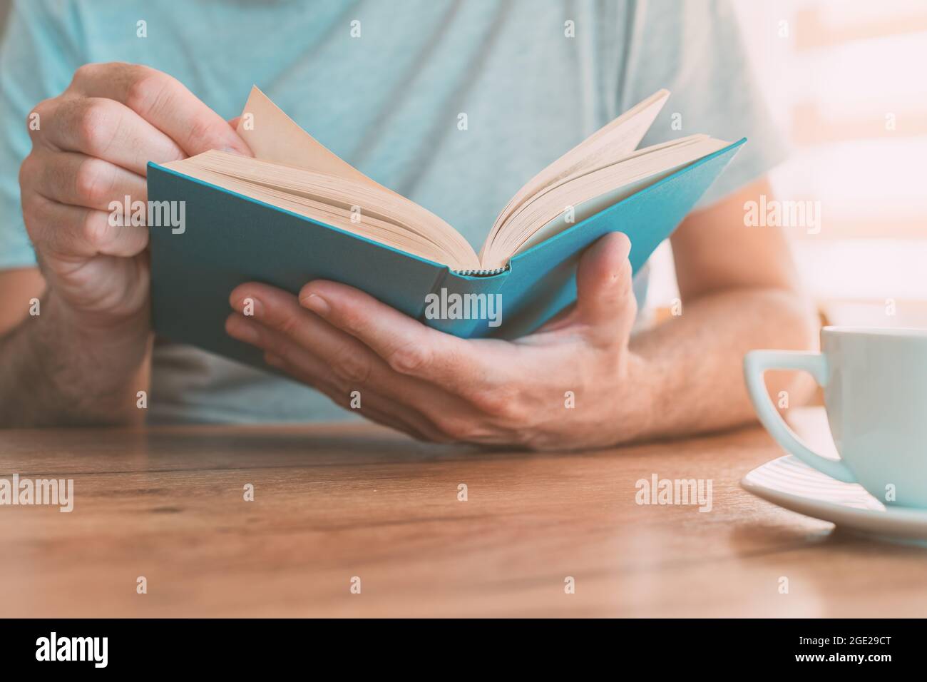 Reading a book alone adult hi-res stock photography and images - Alamy
