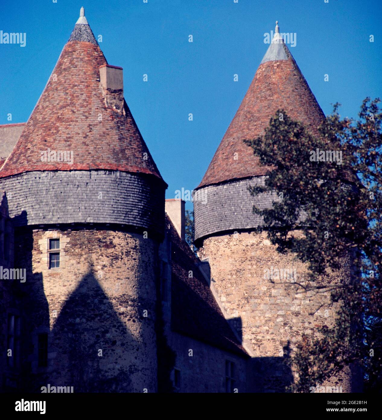 CASTILLO. Location: EXTERIOR. Montlucon. France Stock Photo - Alamy