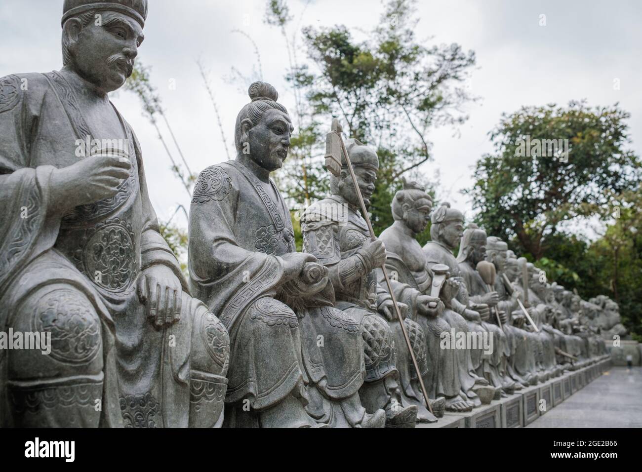 A group of statue of Chinese History Hero or God, in a old temple Stock ...
