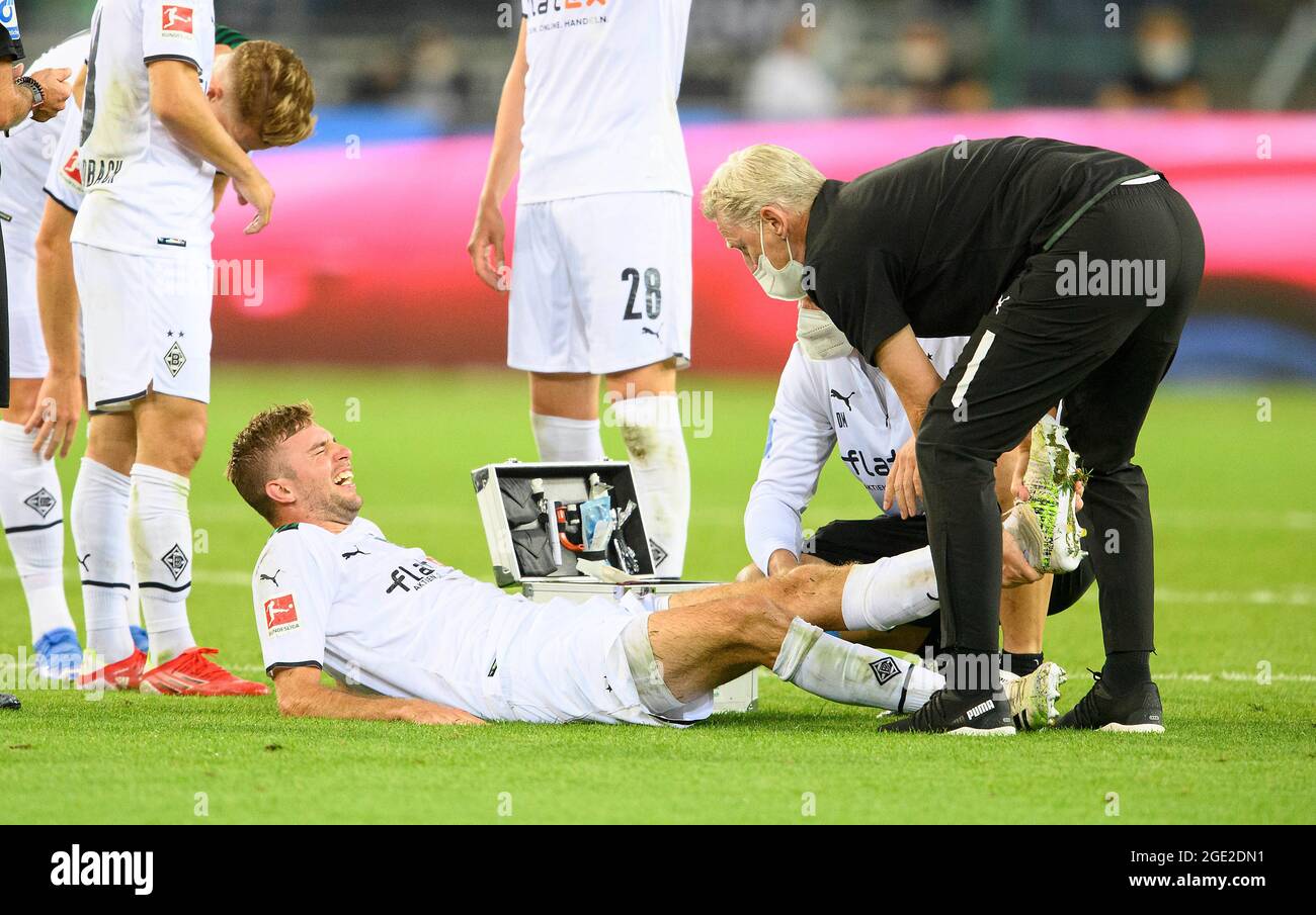 Christoph kramer injury hi-res stock photography and images - Alamy