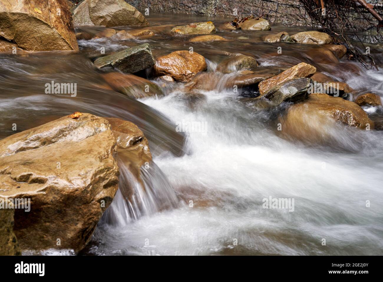 Powerful water stream falling close hi-res stock photography and images ...